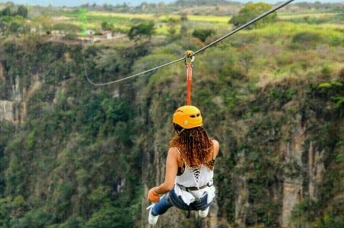 6 Lugares para hacer Canopy en Perú – Pezzutti